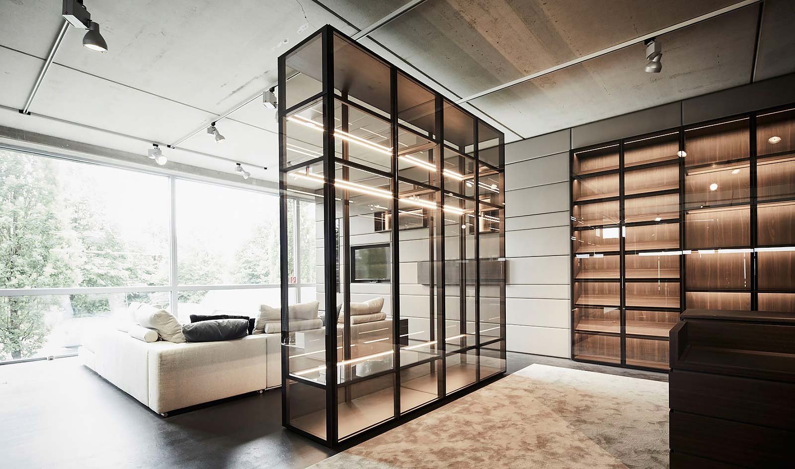Schmalenbach UAE: Luxury German Wardrobe Company in Dubai