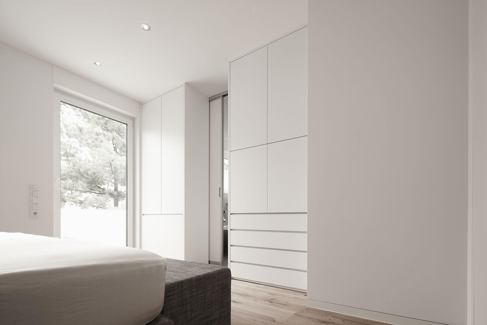 Schmalenbach UAE: Luxury German Wardrobe Company in Dubai